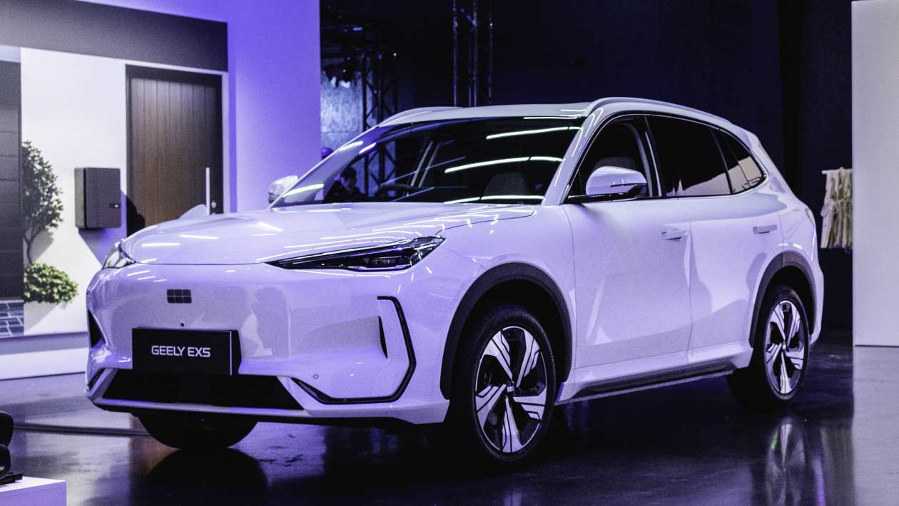 Geely EX5 SUV spearheads brand’s big UK launch with immediate £4,750 discount | Auto Express